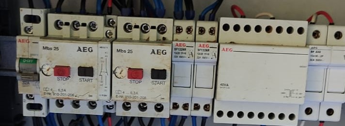 contattori non rimangono armati