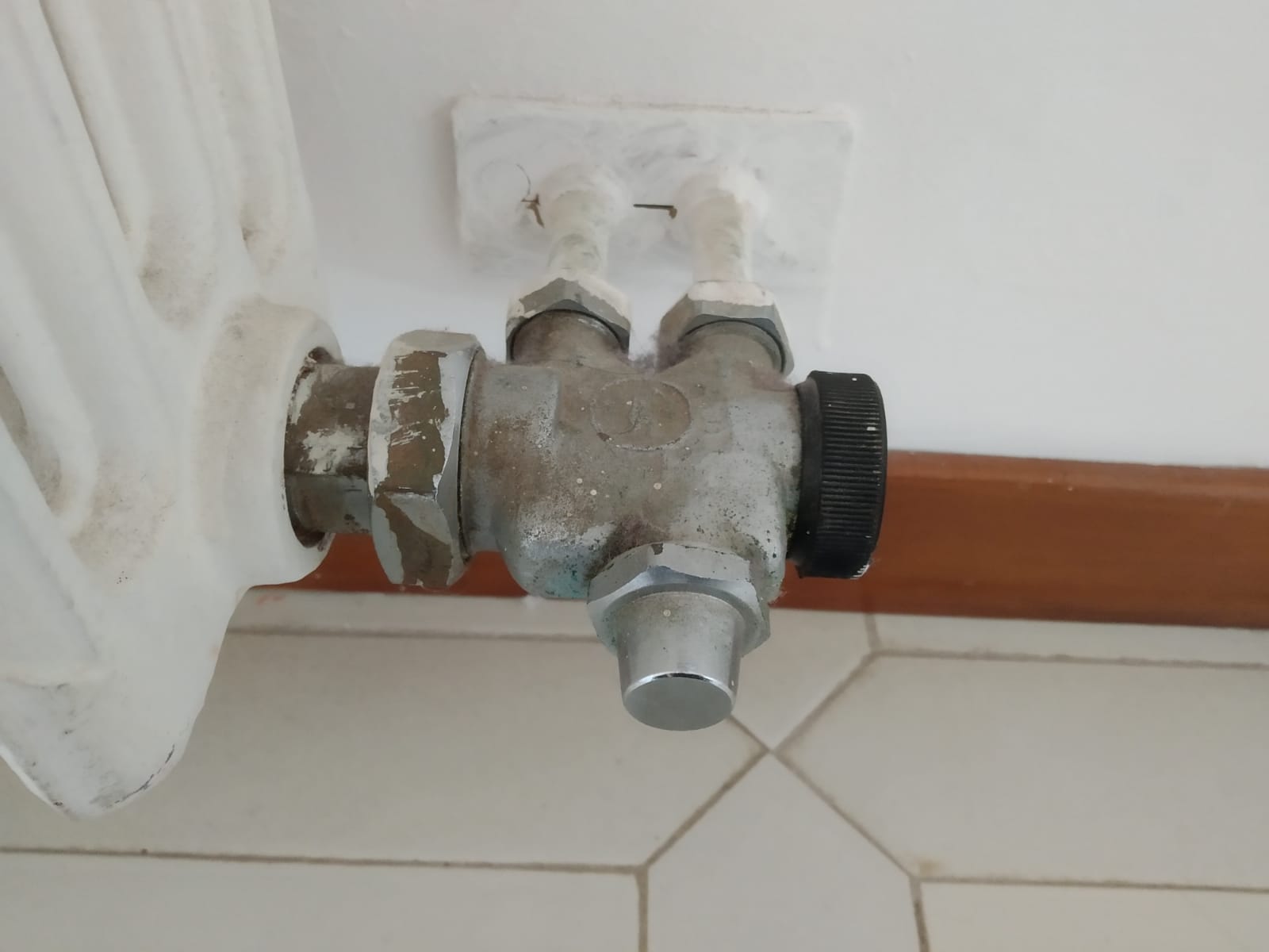 Consigllio smontaggio termosifone ghisa